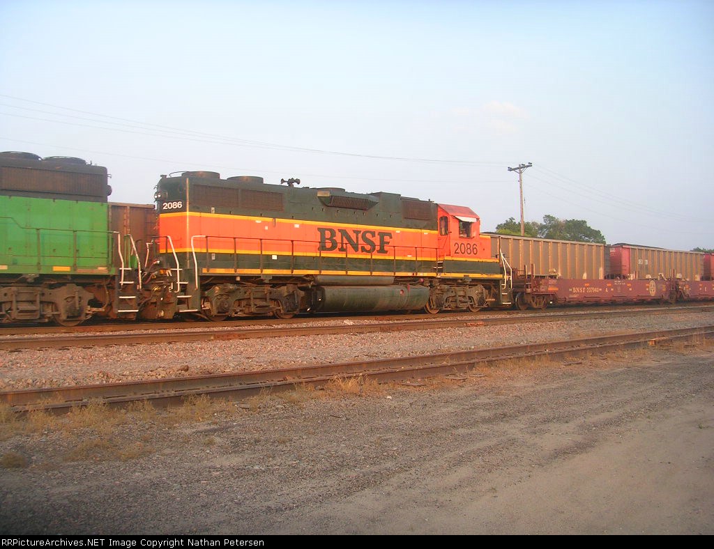 BNSF 2086